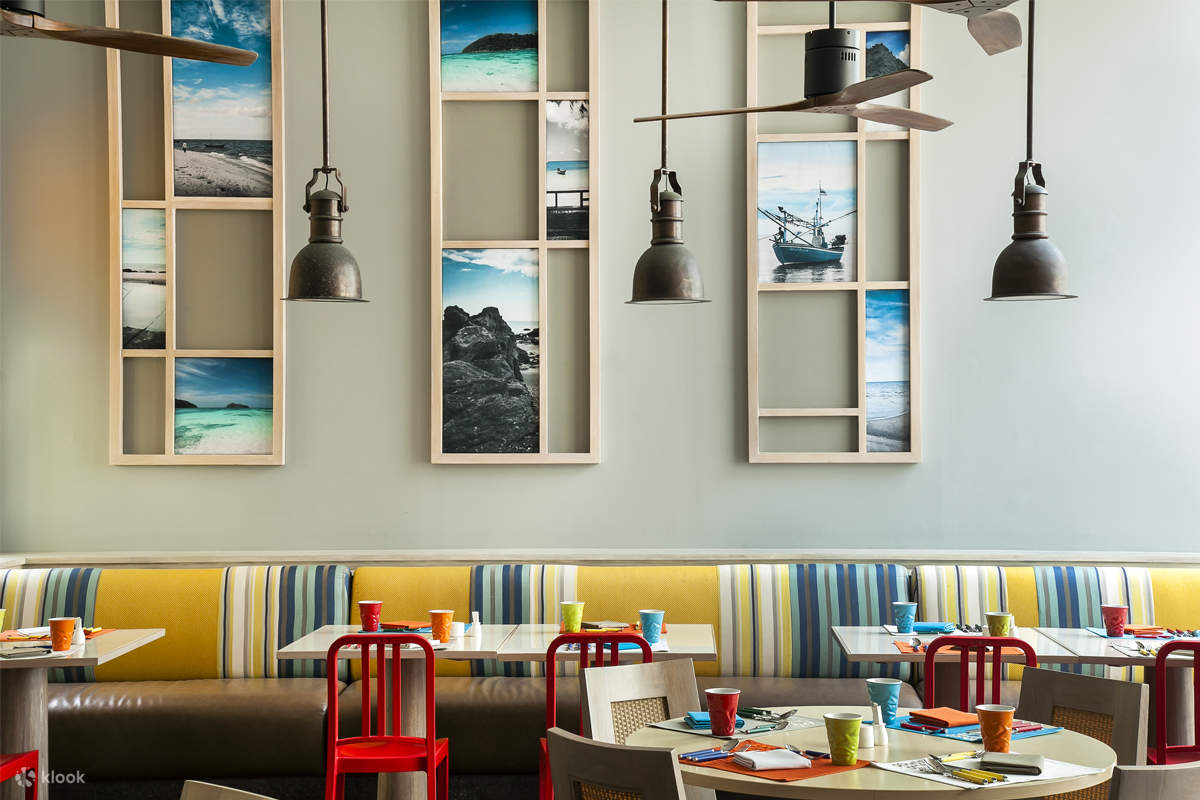 Fresh Seafood & Juicy Meat BBQ Buffet, Andaman Seafood Buffet, and ...